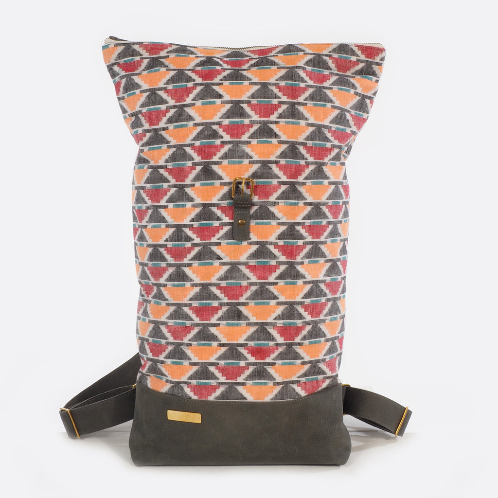 Pyramid – Backpack With Leather – Battiayo